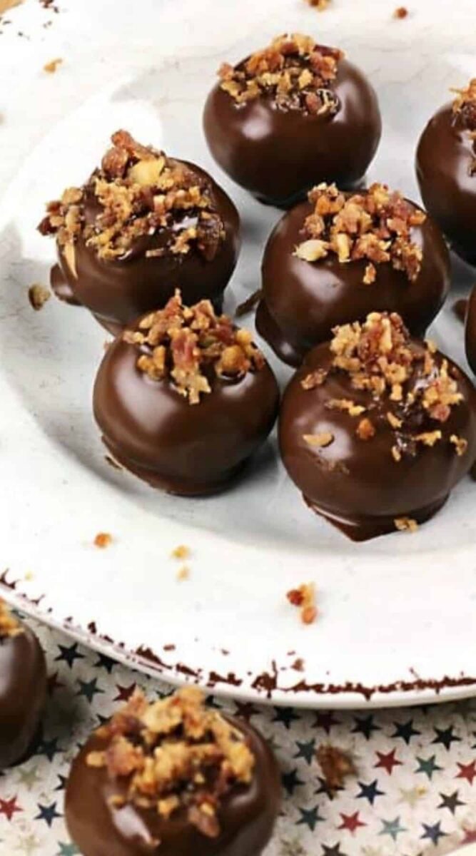 Chocolate Maple Bacon Truffles - Sweet T Makes Three
