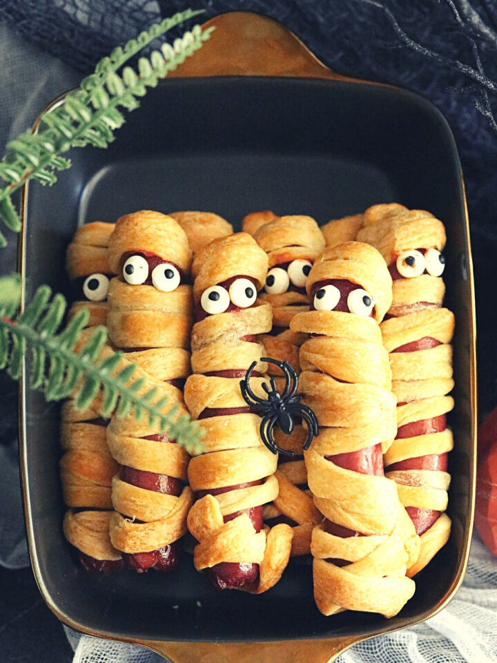 Mummy Hot Dogs for Halloween - Sweet T Makes Three